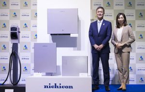 ニチコン 家庭用トライブリッド蓄電システム「ESS-T5/T6シリーズ」第3世代モデルを2025年秋発売_太陽光発電＋蓄電池＋EVのエネルギーを高効率制御、電気代＋ガソリン代を大幅削減 ...