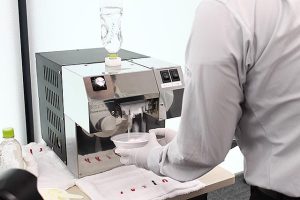 アクティオ AKTIO R7.6施行 改正労働安全衛生規則に対応した熱中症対策レンタル機材を拡充 建設現場からフェス祭り会場 学校 公共施設まで 冷気を届ける最新アイテム多彩 ...